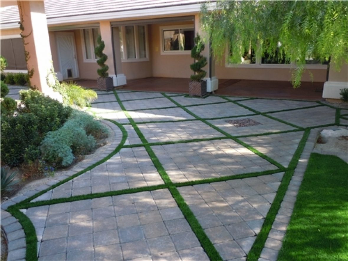Backyard Patio Paver Design Ideas to Apply - HOMIVI