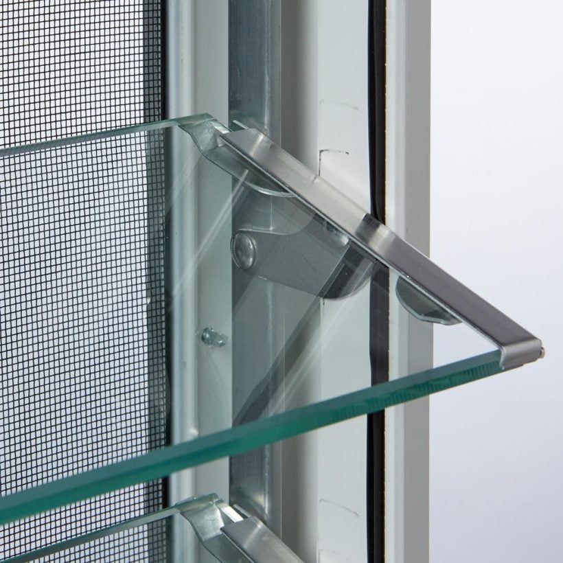 How to Clean Window Screens Easily without a Mess - HOMIVI